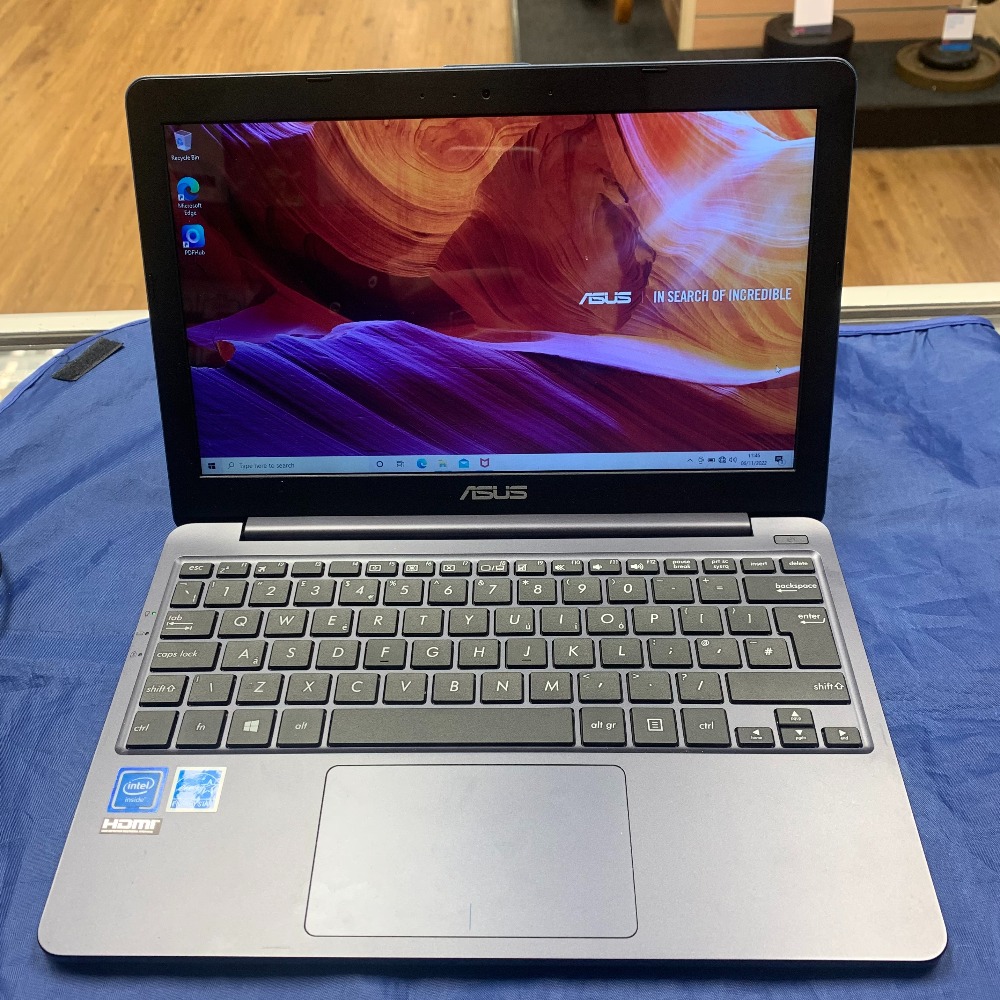 Used Asus E203N - Own4Less